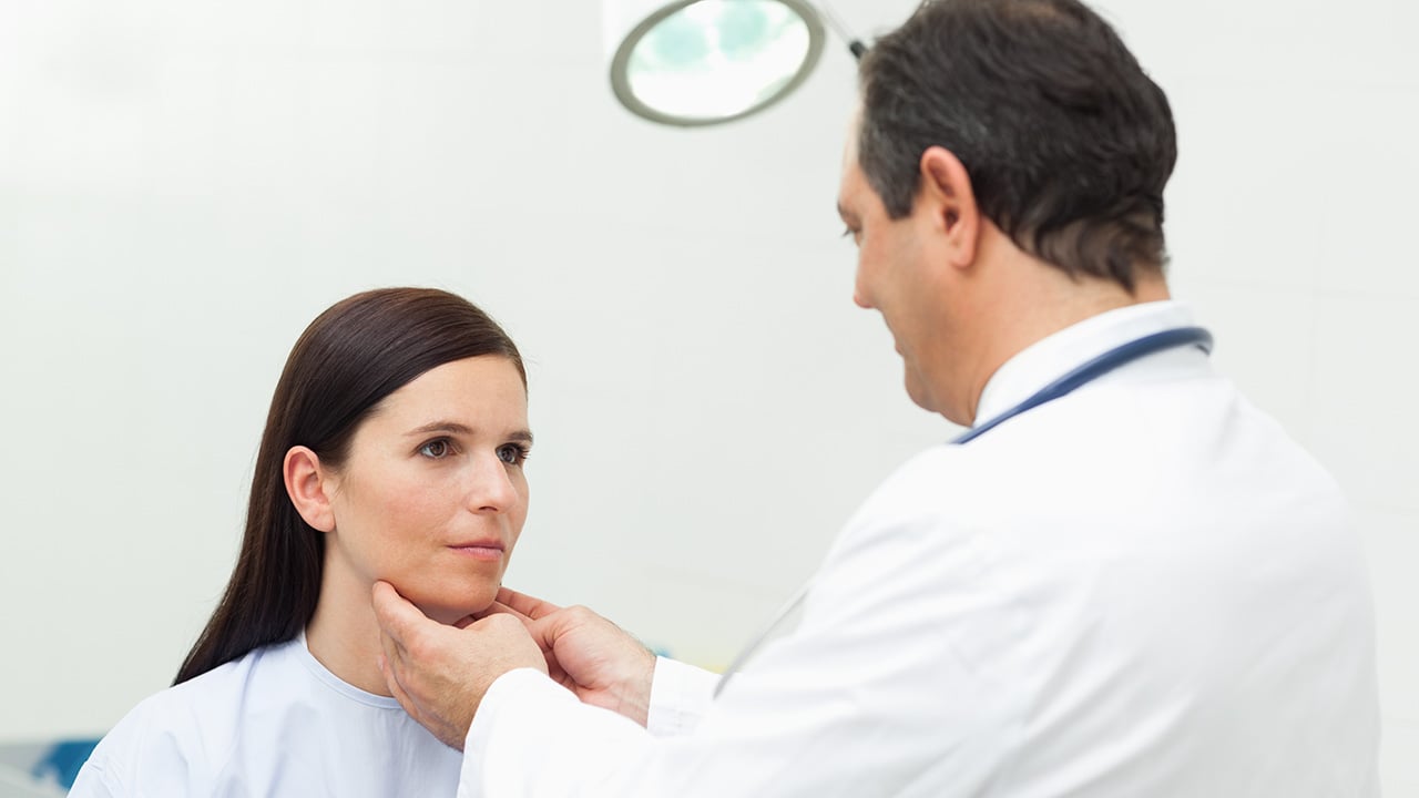 Cáncer de Garganta: síntomas, causas y tratamiento