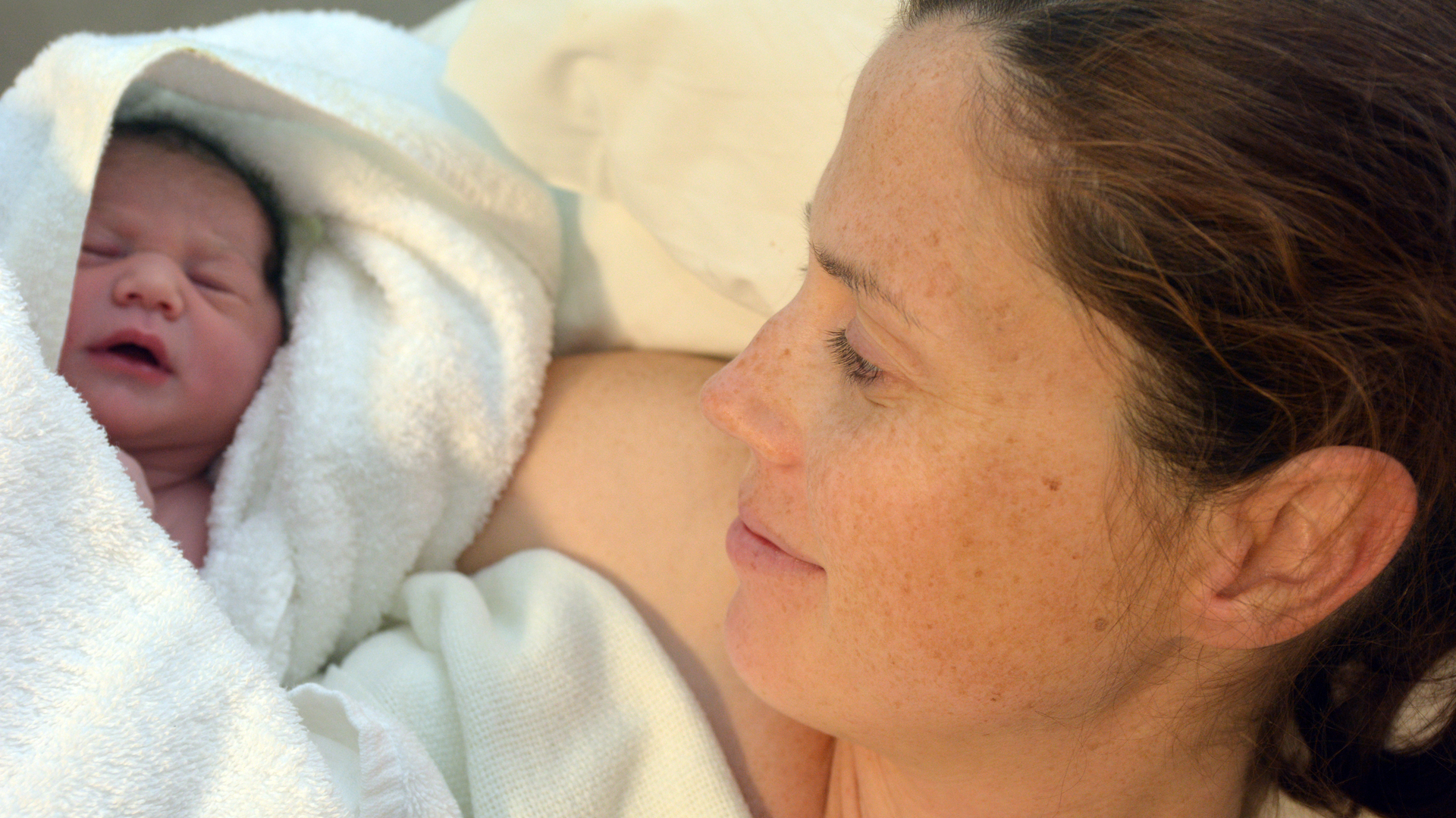 Parto natural y cesárea: ¿cuáles son las principales ventajas y ...